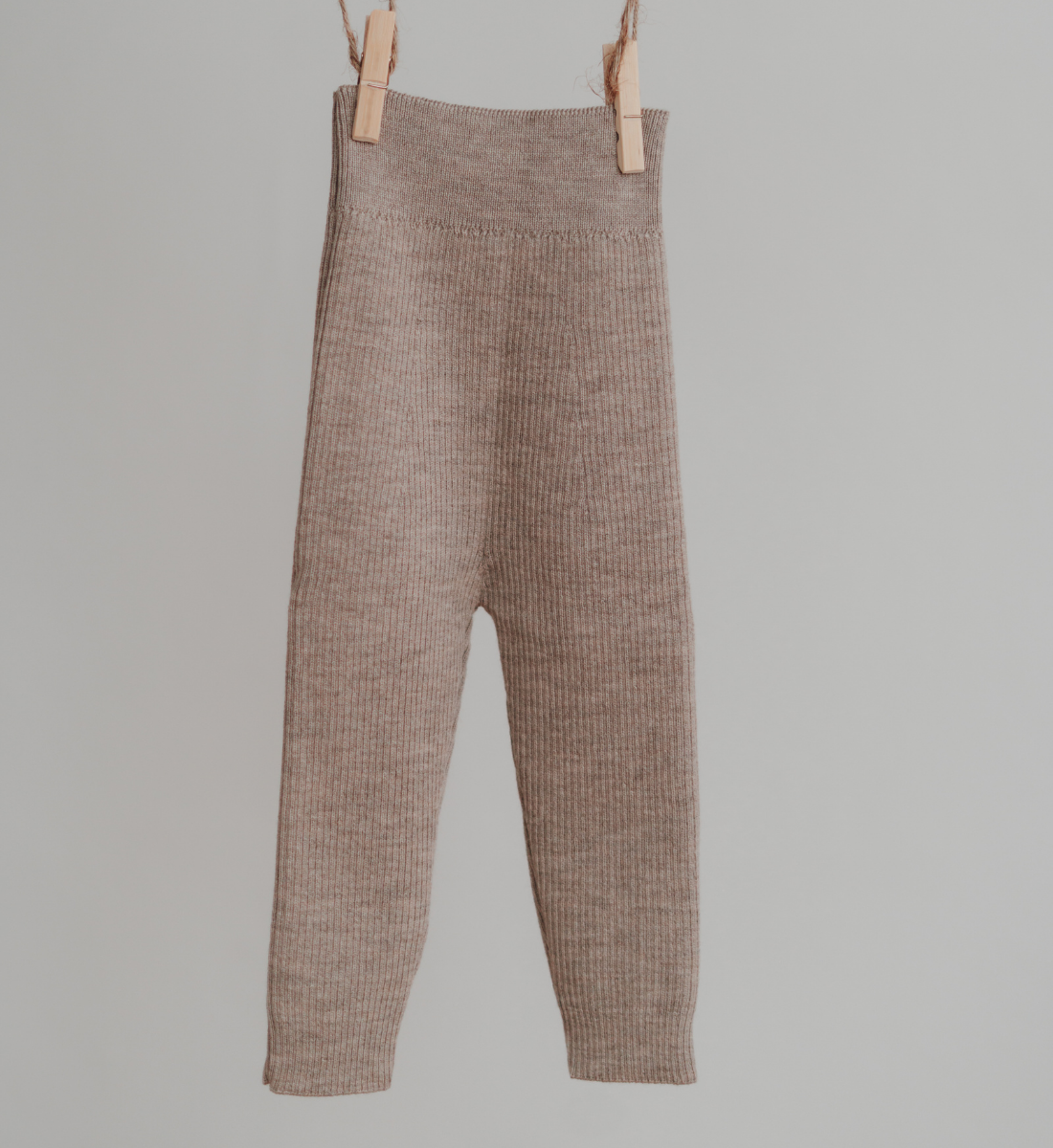 Lil' Leo: Leggings in Camel Melange aus 100% Merinowolle